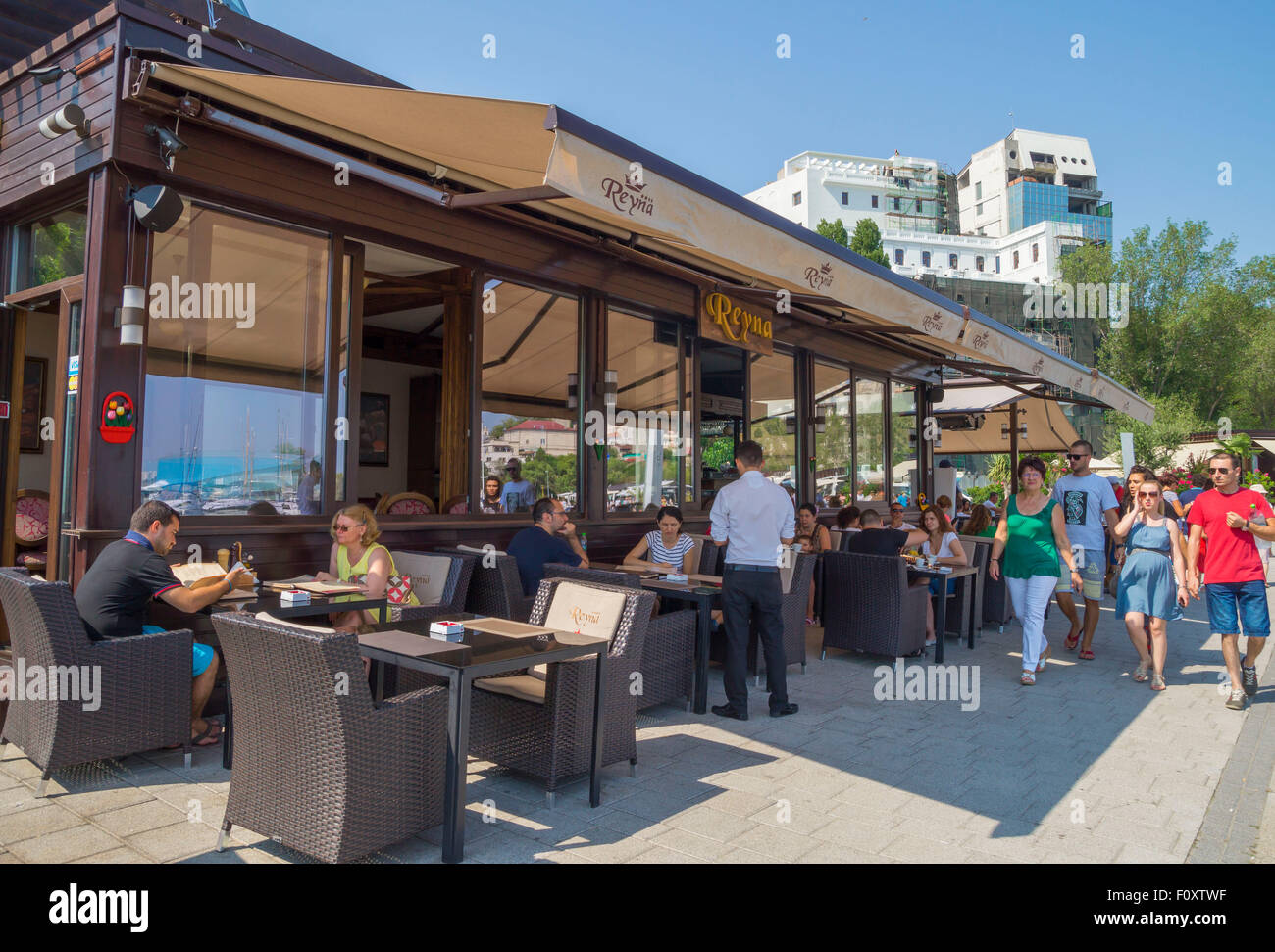 Leisure time at the cafes and restaurants on the shore of the Black Sea ...