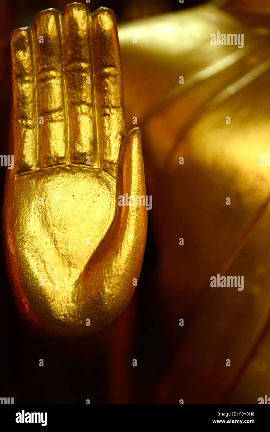 Hand of Buddha statue Stock Photo - Alamy