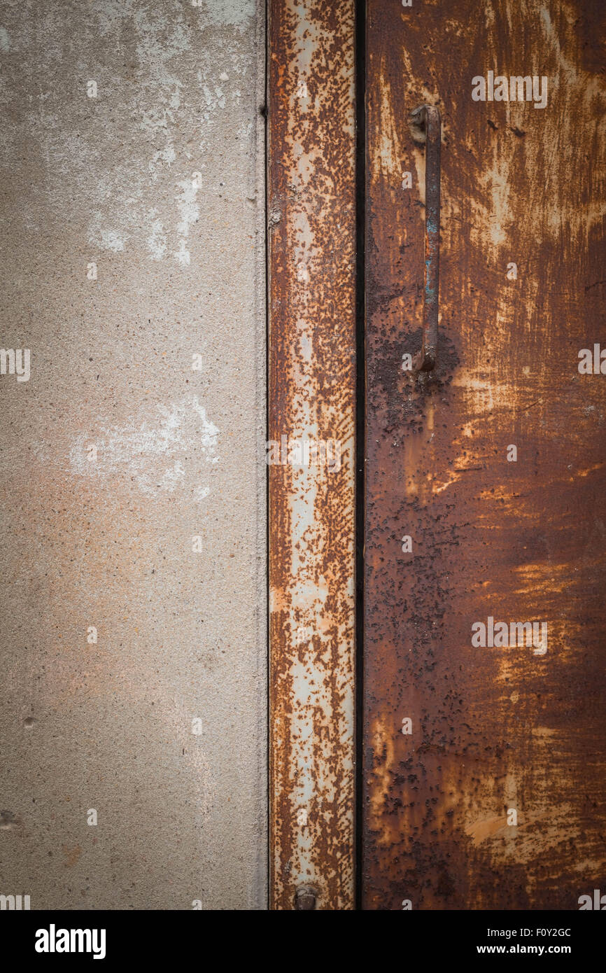 Background texture of old iron gates and concrete walls Stock Photo - Alamy
