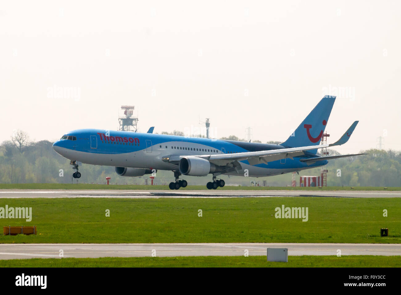 Manchester airport tui flight hi-res stock photography and images - Alamy