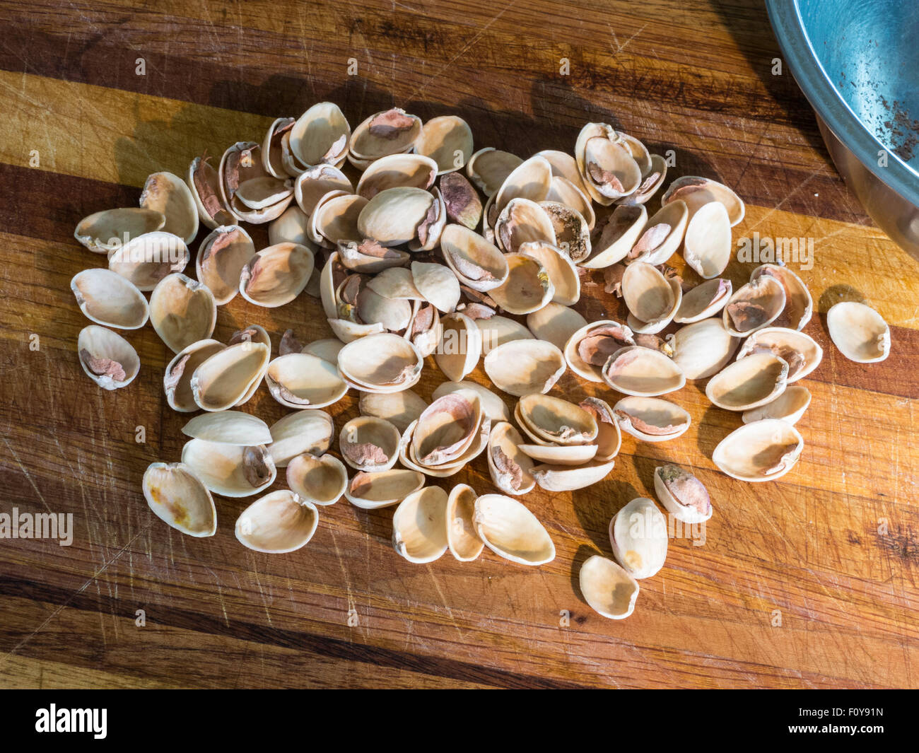 Nut shells hi-res stock photography and images - Alamy