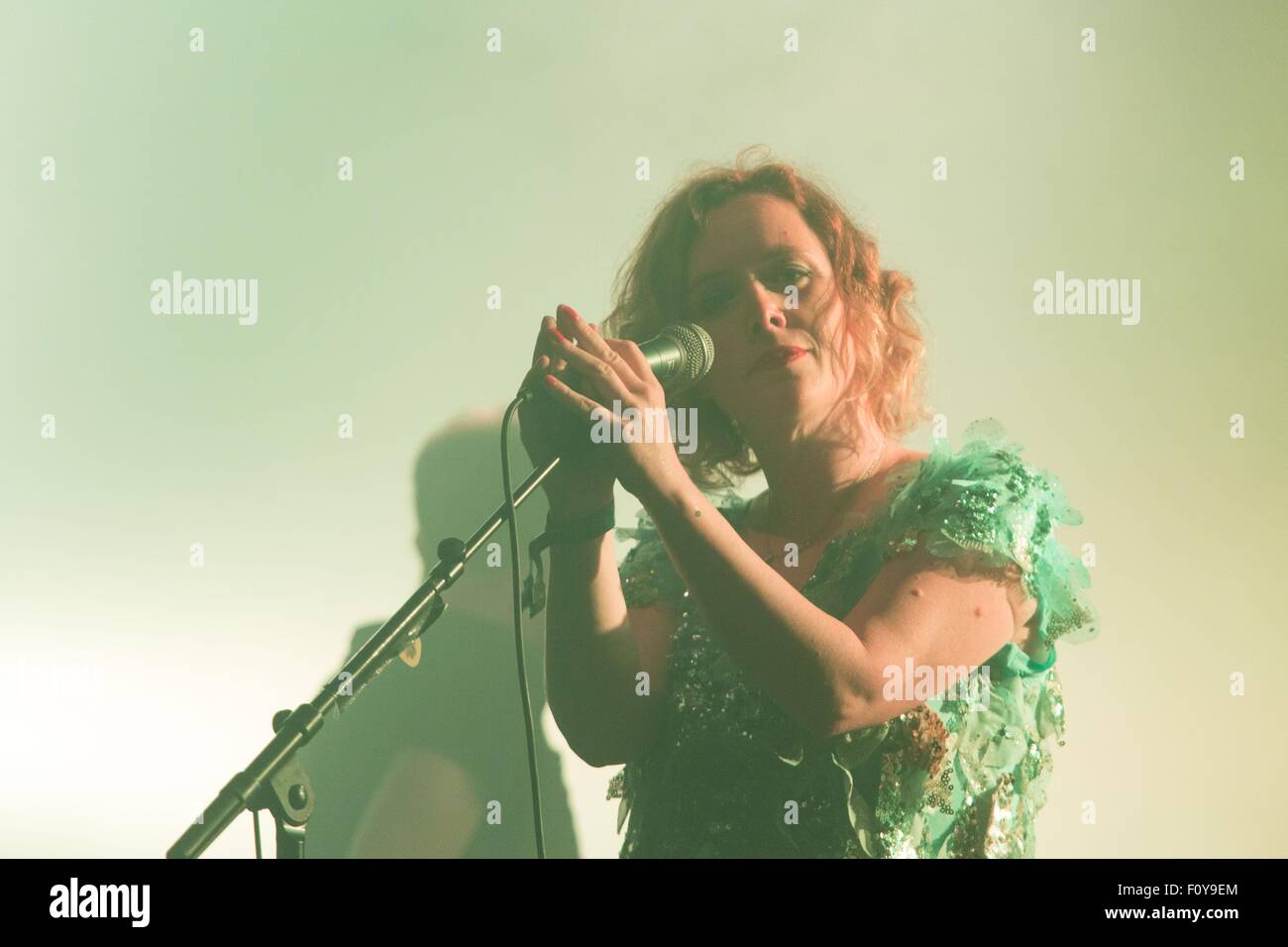 SLOWDIVE, GREEN MAN FESTIVAL, 2015: Rachel Goswell from 90s Shoegazing ...