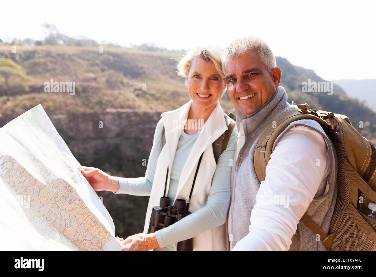 Holding map hi-res stock photography and images - Alamy
