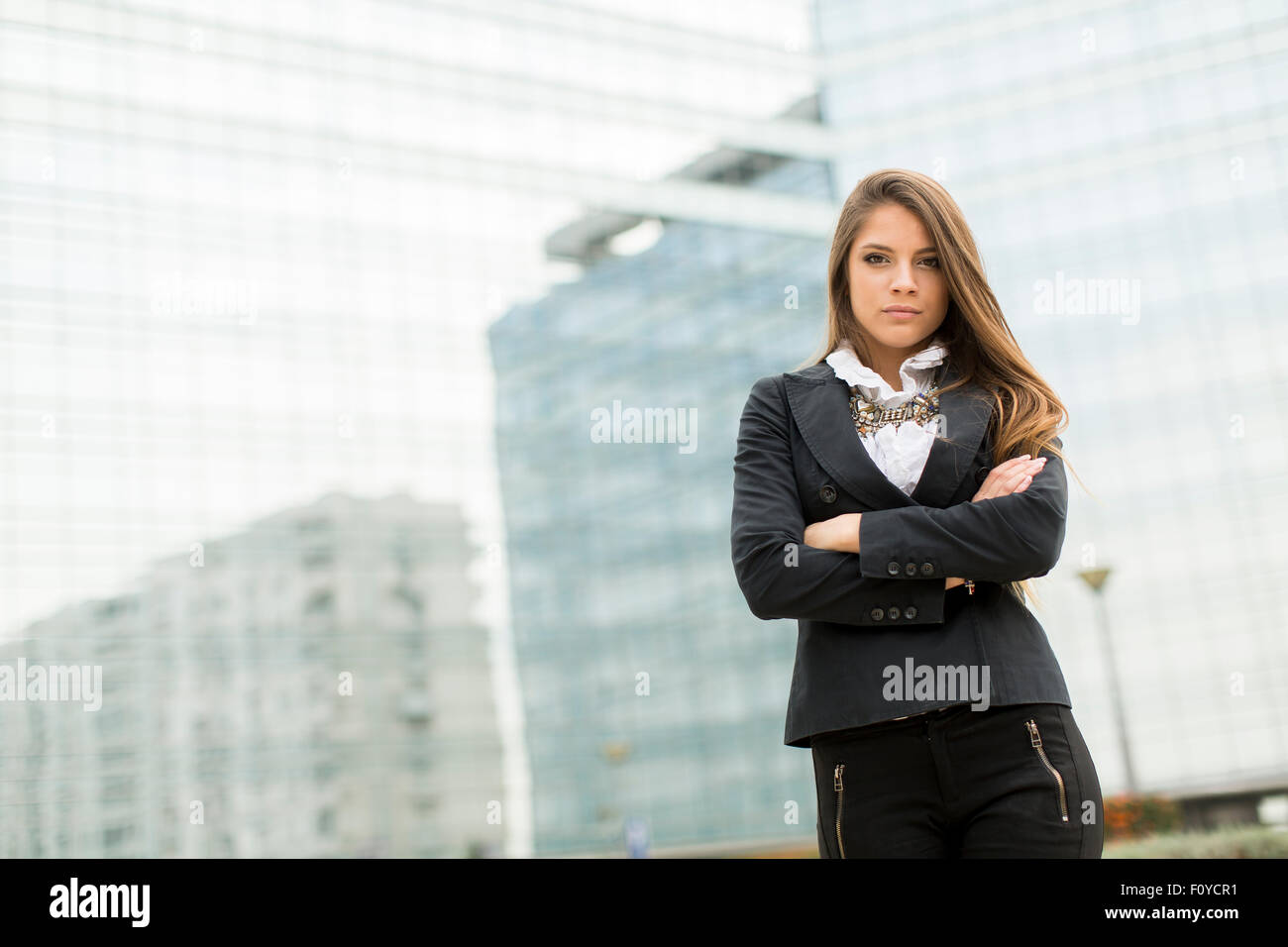Woman in modern building hi-res stock photography and images - Alamy
