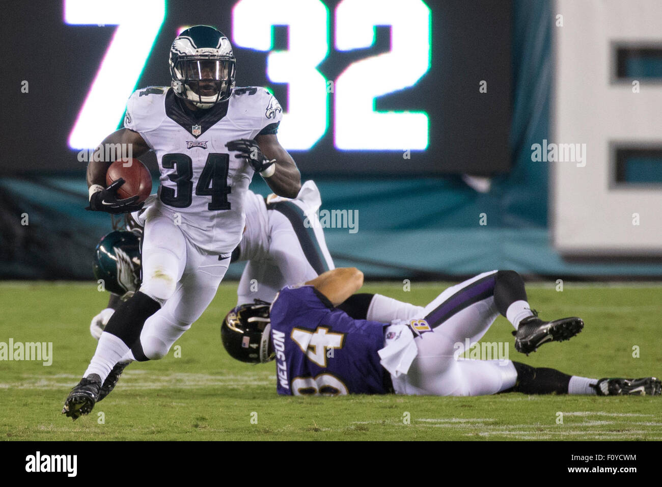 August 22, 2015: Philadelphia Eagles running back Kenjon Barner (34 ...