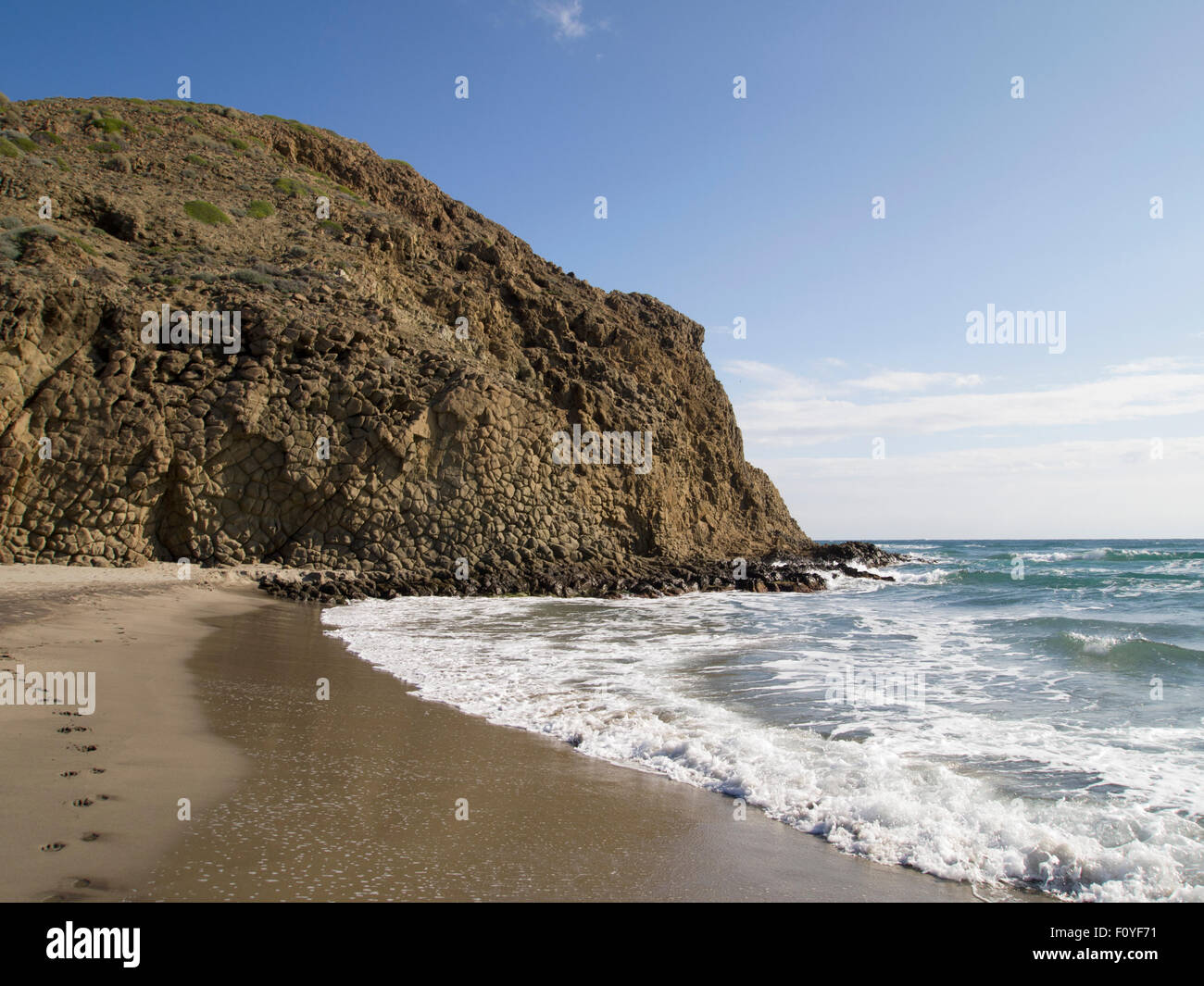 Playa de la ensenada de Mónsul Stock Photo - Alamy