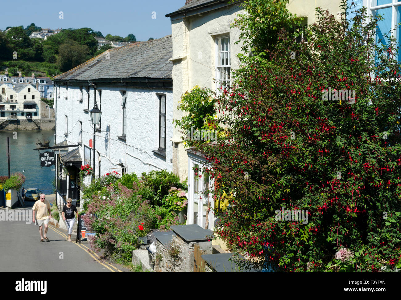 The village of Bodinnick near Fowey in Cornwall, UK Stock Photo - Alamy