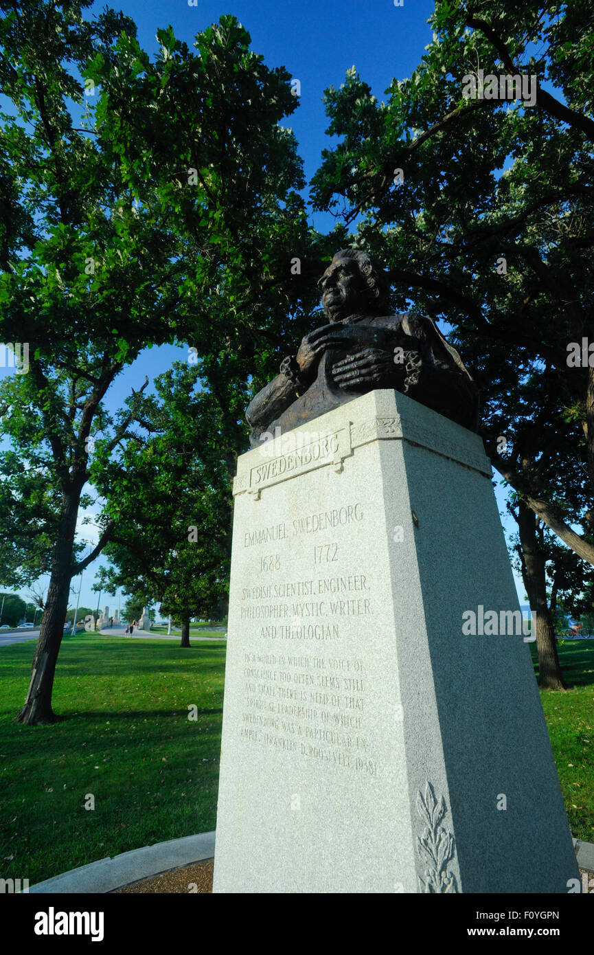 Emmanuel Swedenborg statue in Lincoln Park along the Lake Michigan ...