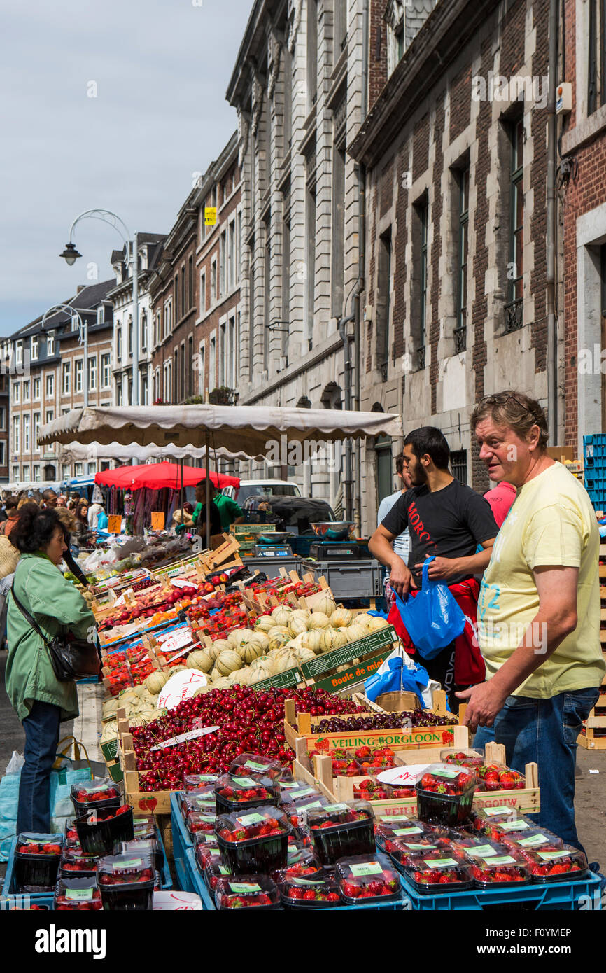 Liege street market hi-res stock photography and images - Alamy