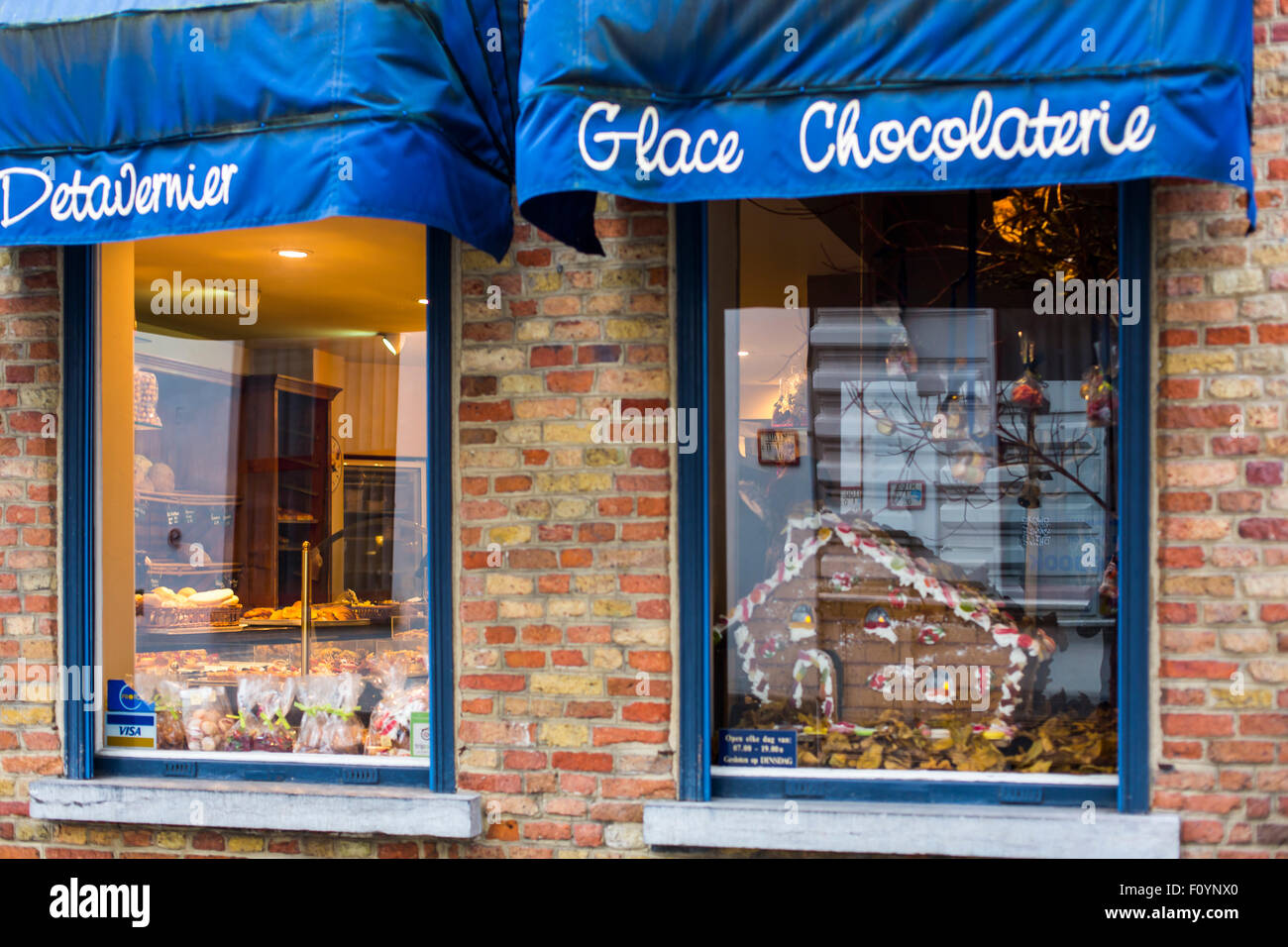 Shop windows windows hi-res stock photography and images - Alamy
