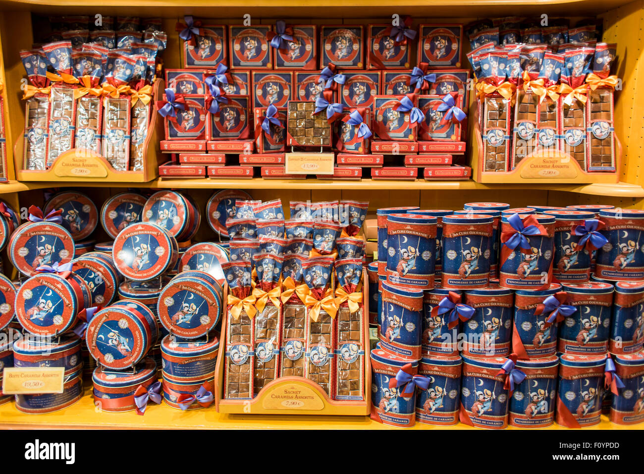 Biscuit displays hi-res stock photography and images - Alamy