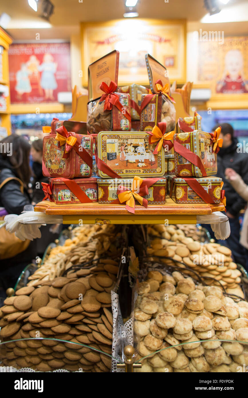 Biscuit displays hi-res stock photography and images - Alamy