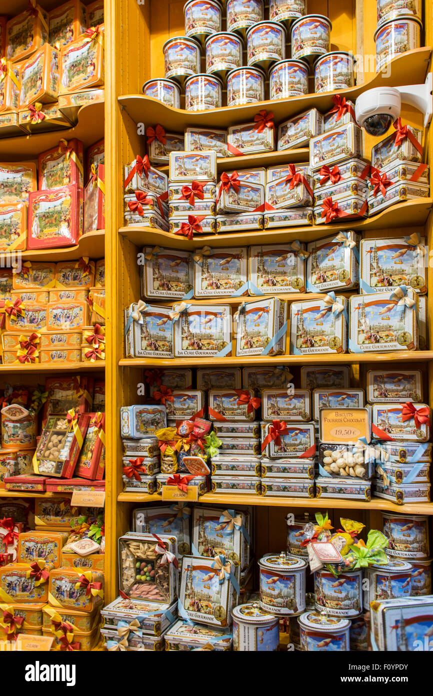 Chocolate and biscuit shop, Brussels, Belgium Stock Photo - Alamy