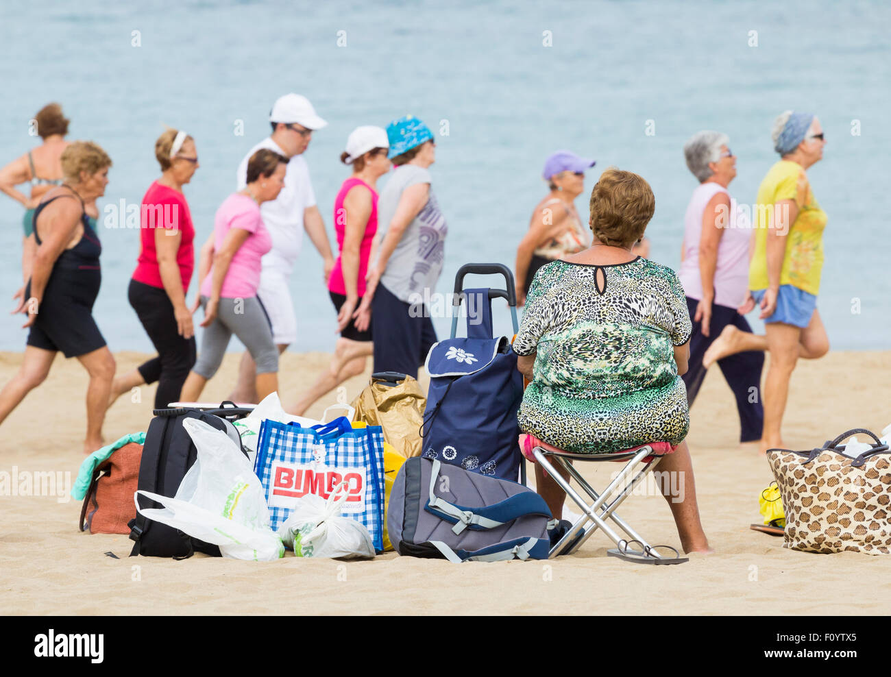 Pensioners daily keep fit class on Las Canteras beach in Las Palmas ...