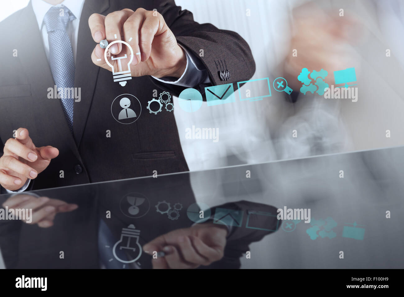 hand drawing creative business strategy with light bulb as concept ...