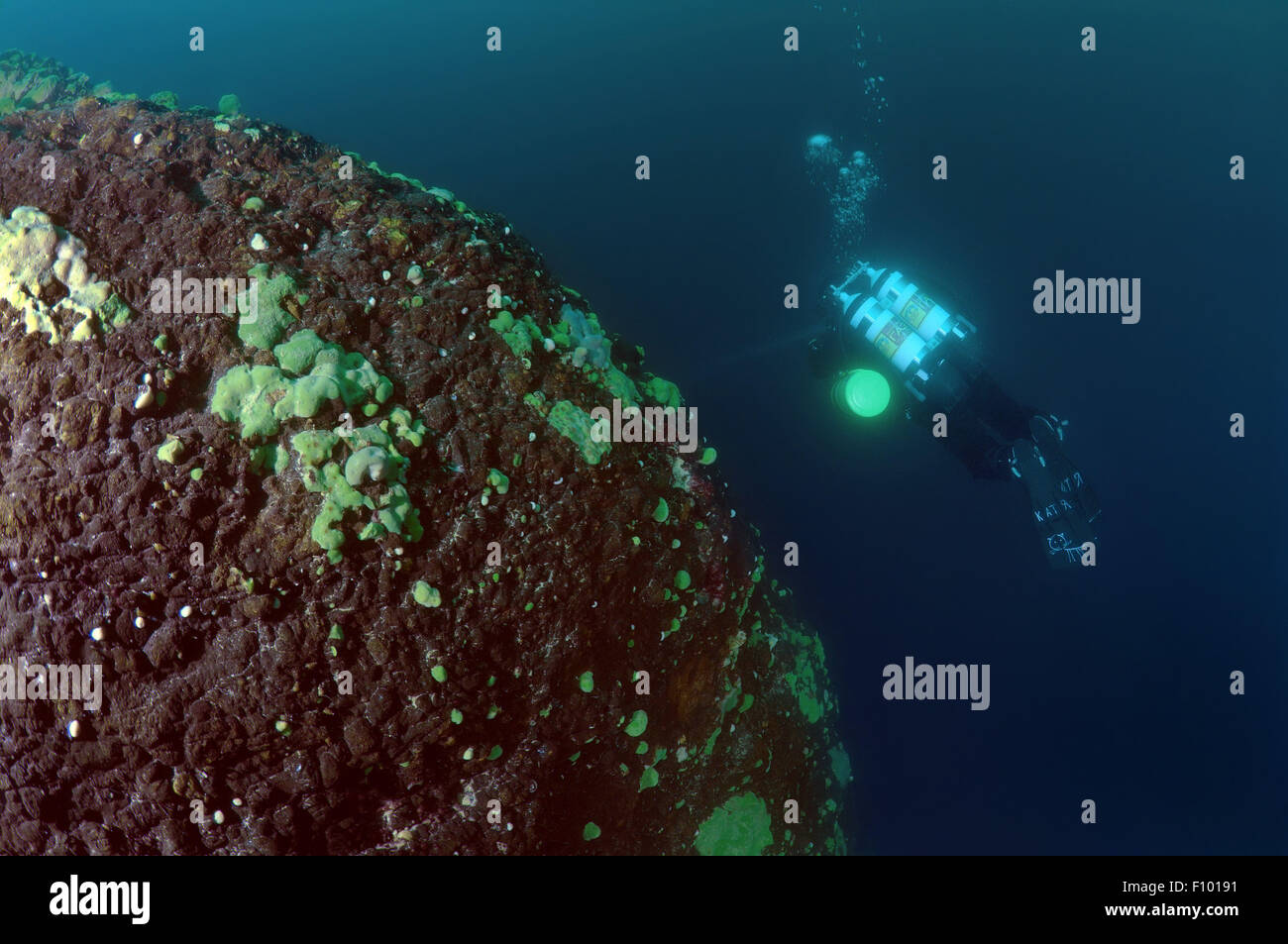 Lake Baikal, Siberia, Russia. 15th Oct, 2014. Technical diver dive into ...