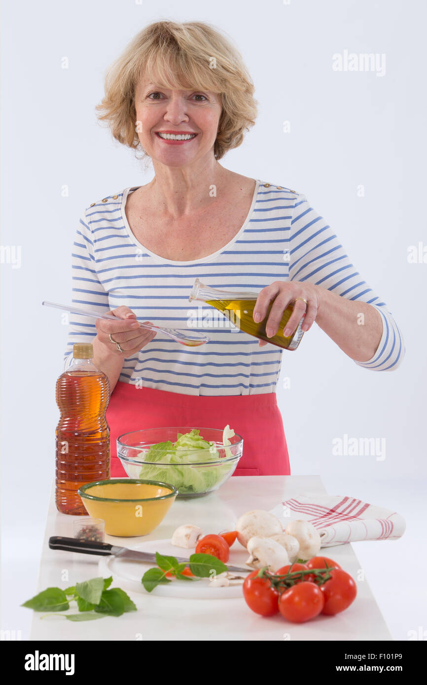 SENIOR IN KITCHEN Stock Photo - Alamy