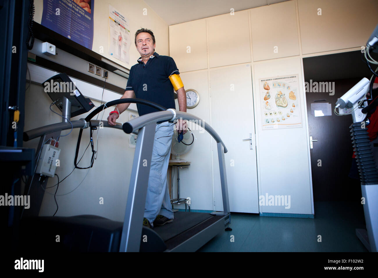 Cardiac rehabilitation exercise hi-res stock photography and images - Alamy