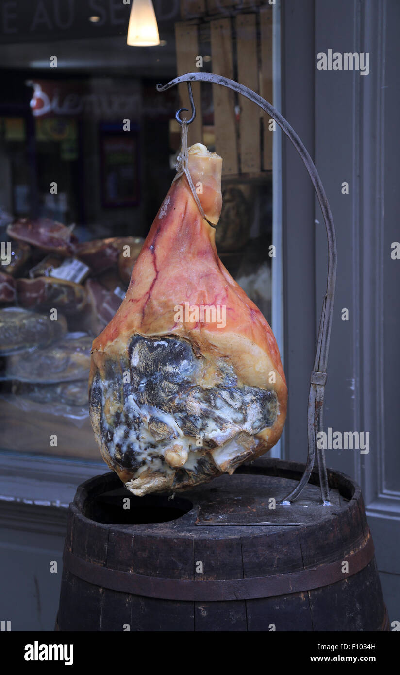 Ham shop france hi-res stock photography and images - Alamy