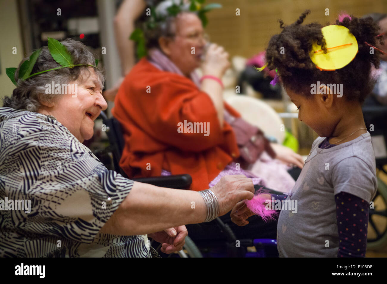 Intergenerational activities hi-res stock photography and images - Alamy