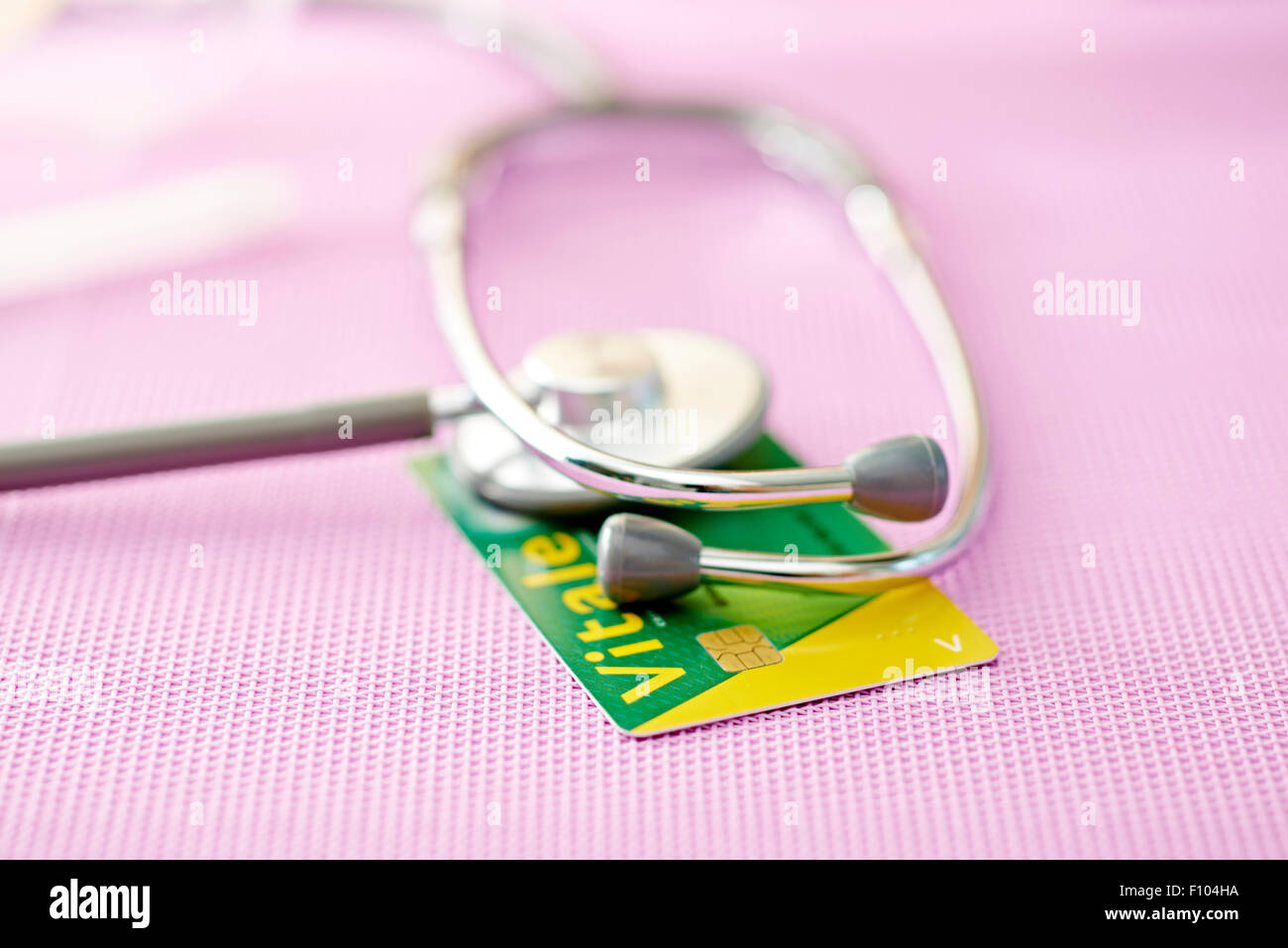 National medical insurance cards hi-res stock photography and images ...