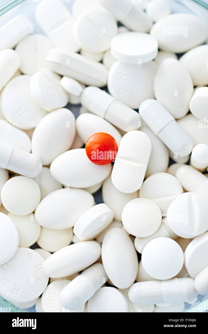 Pharmaceutical counterfeiting hi-res stock photography and images - Alamy