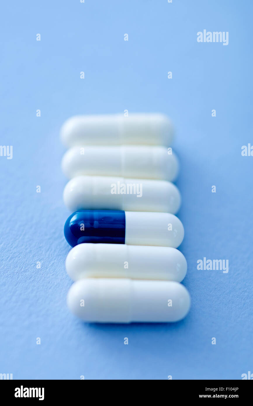 Pharmaceutical counterfeiting hi-res stock photography and images - Alamy