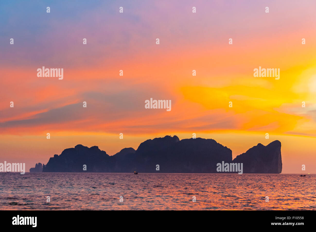 Phi phi lee hi-res stock photography and images - Alamy