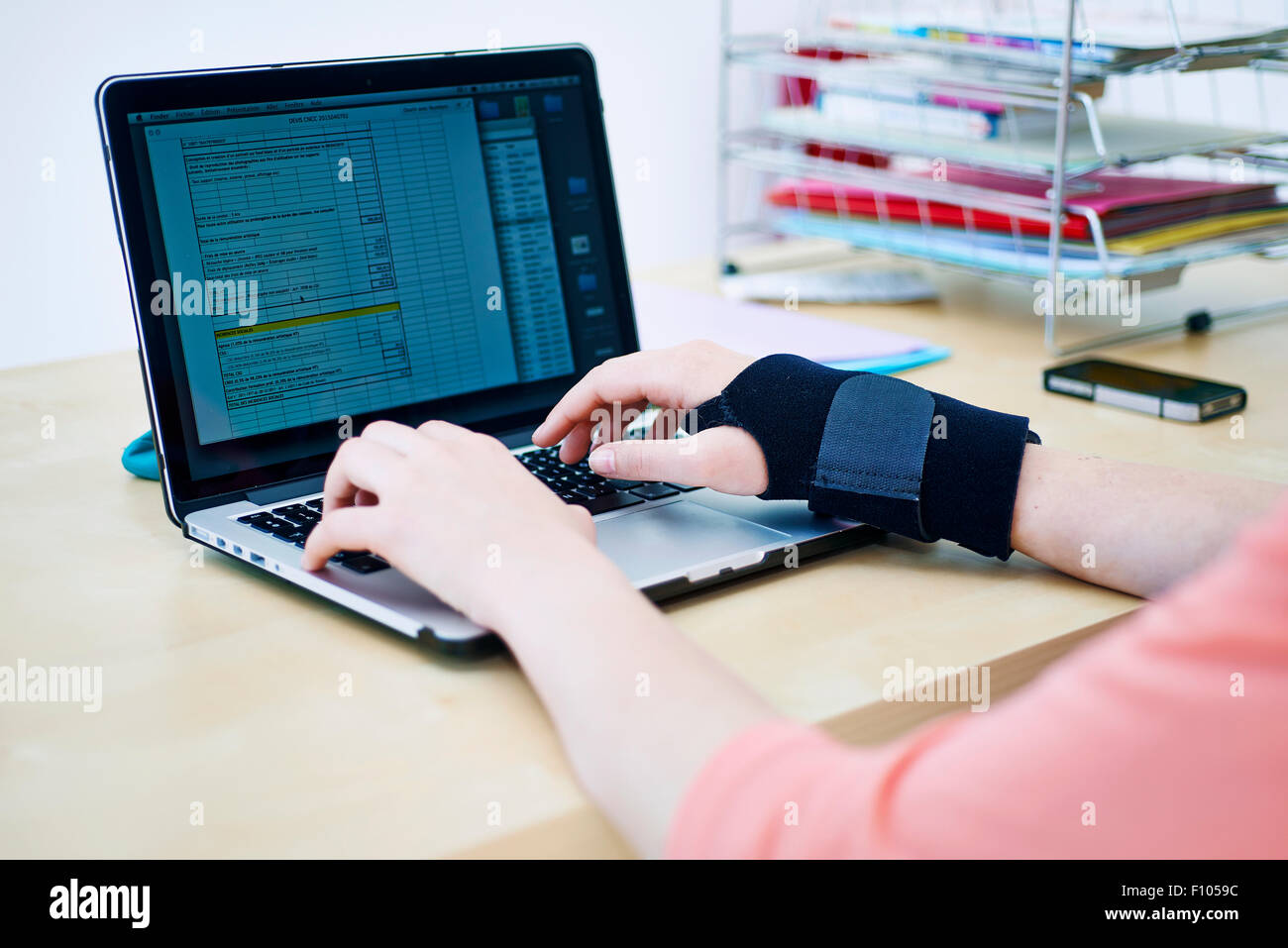 Carpal tunnel computer brace hi-res stock photography and images - Alamy