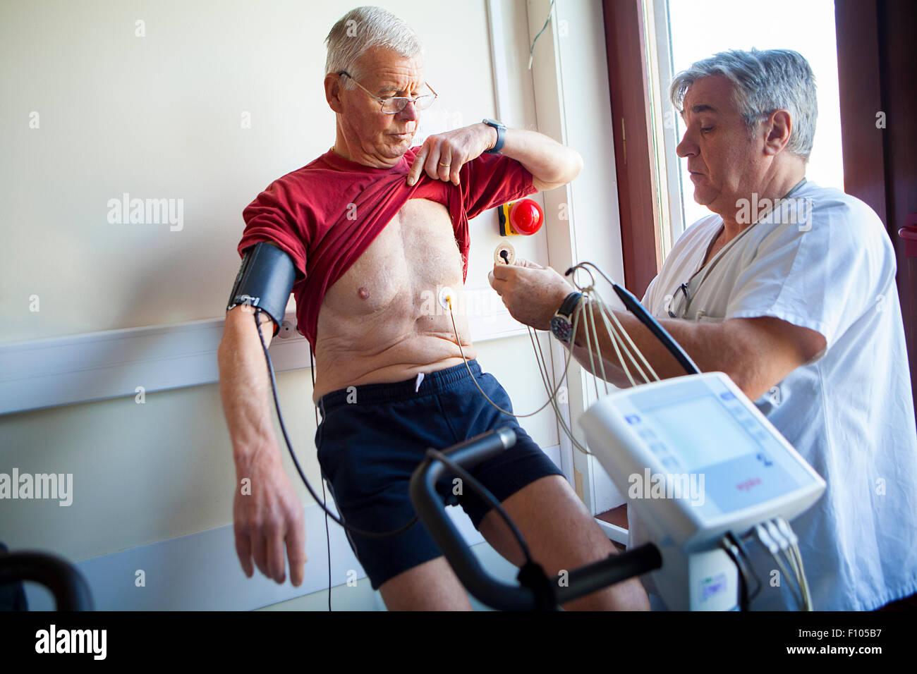 Cardiac rehabilitation hi-res stock photography and images - Alamy