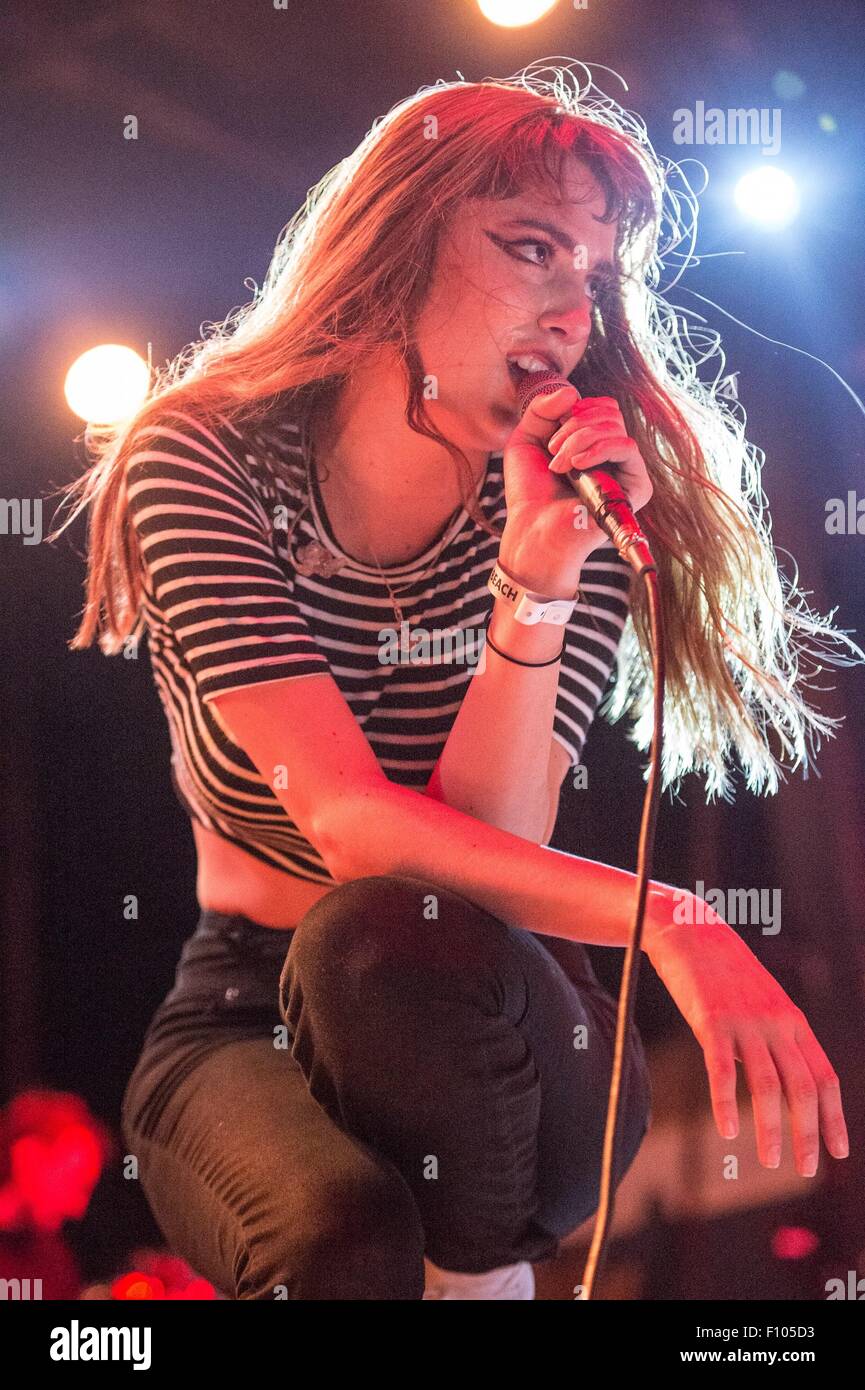 Ryn weaver hi-res stock photography and images - Alamy