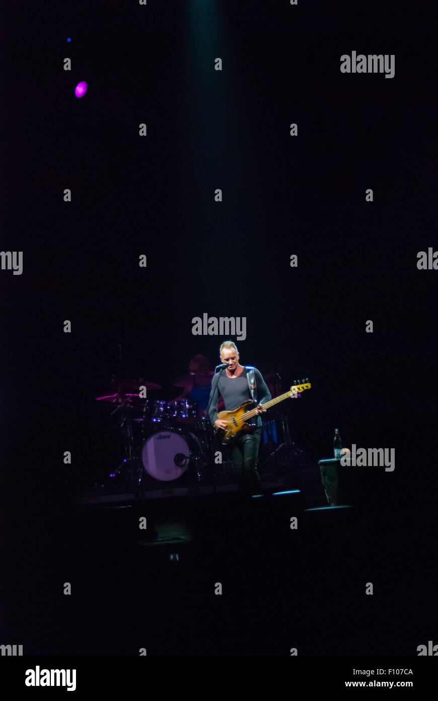 Sting singer hi-res stock photography and images - Alamy