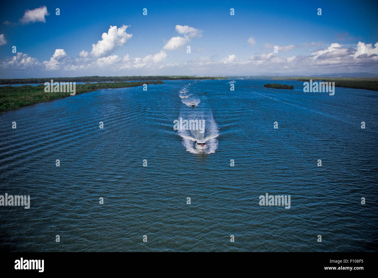 Two white motor boats hi-res stock photography and images - Alamy
