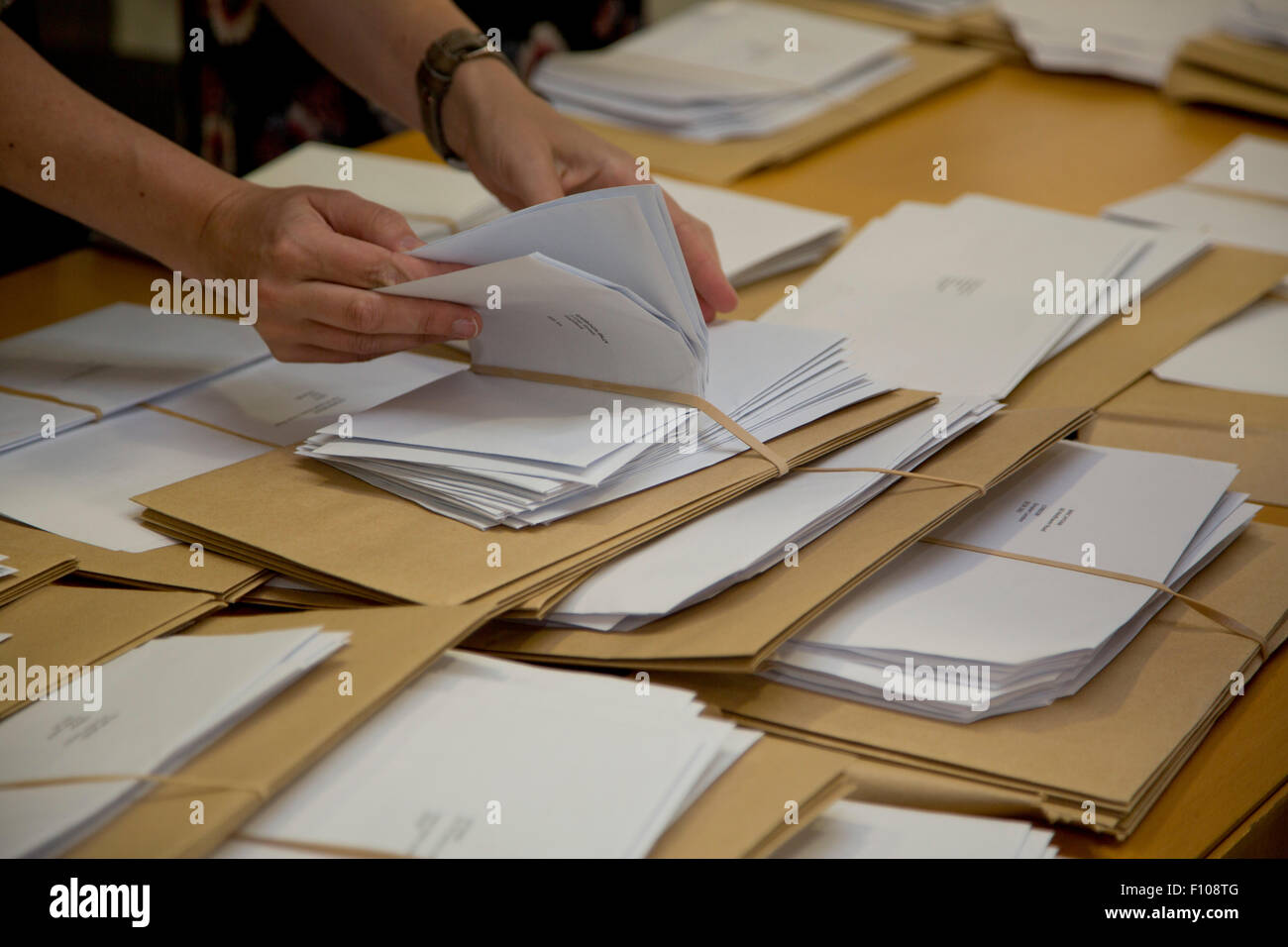 Gcse examination result hi-res stock photography and images - Alamy