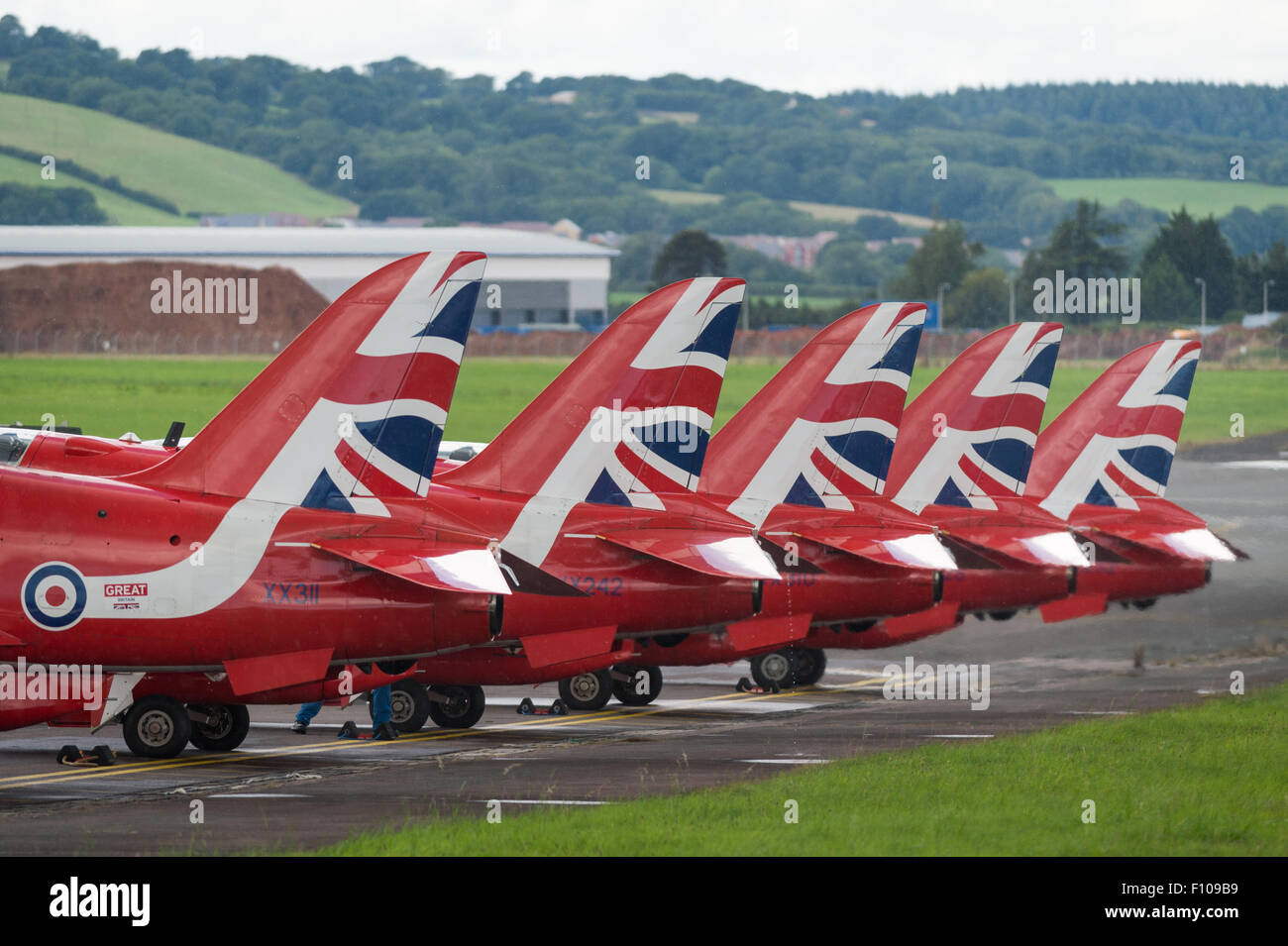 The RAF Red Arrows prepare to depart Exeter Airport Stock Photo - Alamy
