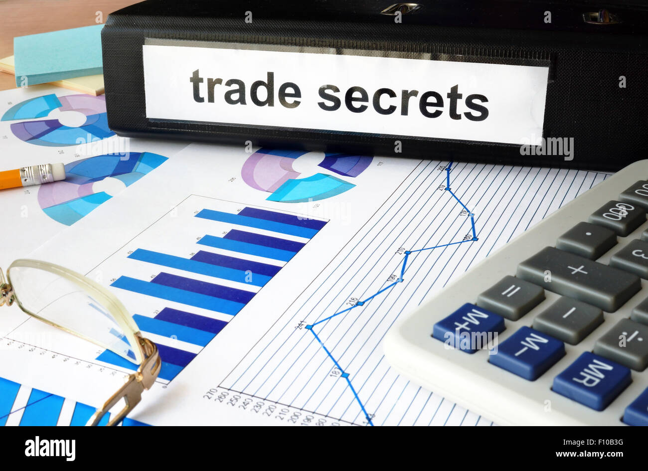 Trade charts hi-res stock photography and images - Alamy