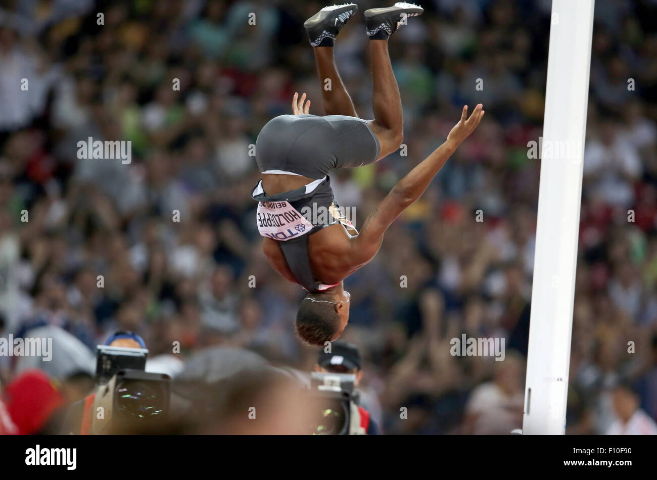 Beijing, China. 24th Aug, 2015. Raphael Holzdeppe of Germany turns a ...