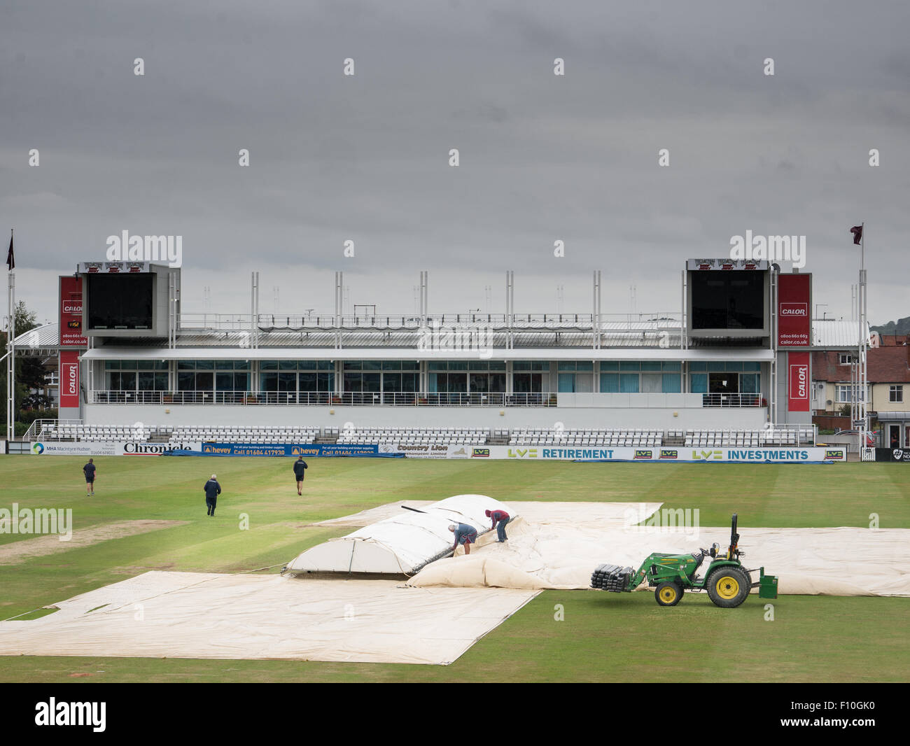 County cricket ground hi-res stock photography and images - Alamy
