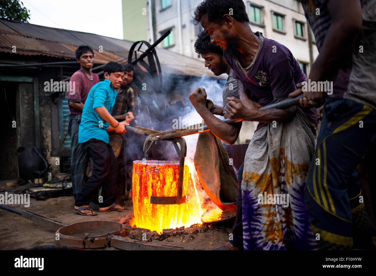 Poor work working conditions hi-res stock photography and images - Alamy
