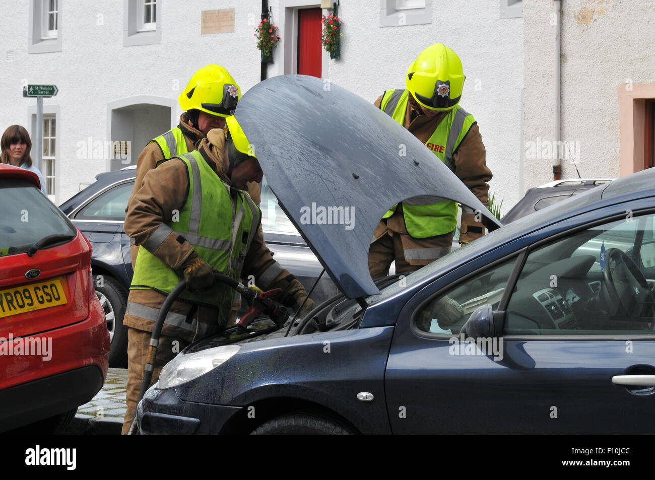 Fire engine scotland hi-res stock photography and images - Alamy