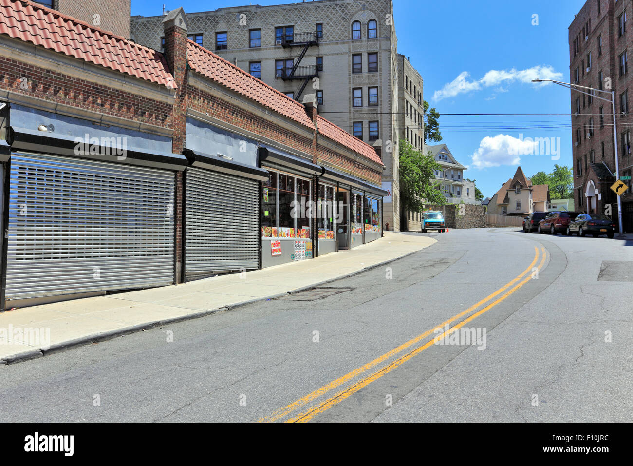 City line Broadway at Caryl Ave. Bronx and Yonkers New York Stock Photo ...
