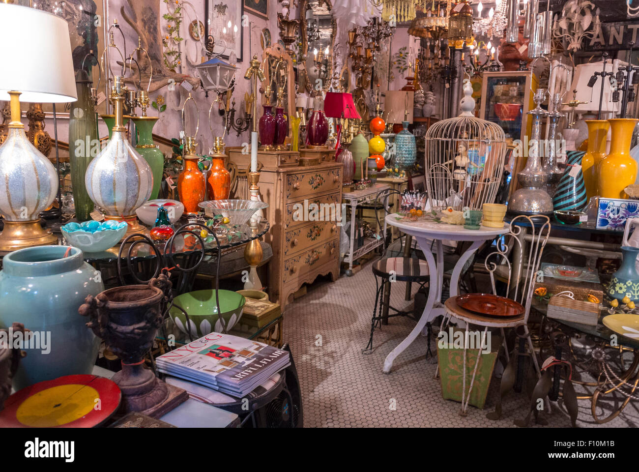 New York City, USA, American Antiques Store, Inside, Shopping Scenes ...