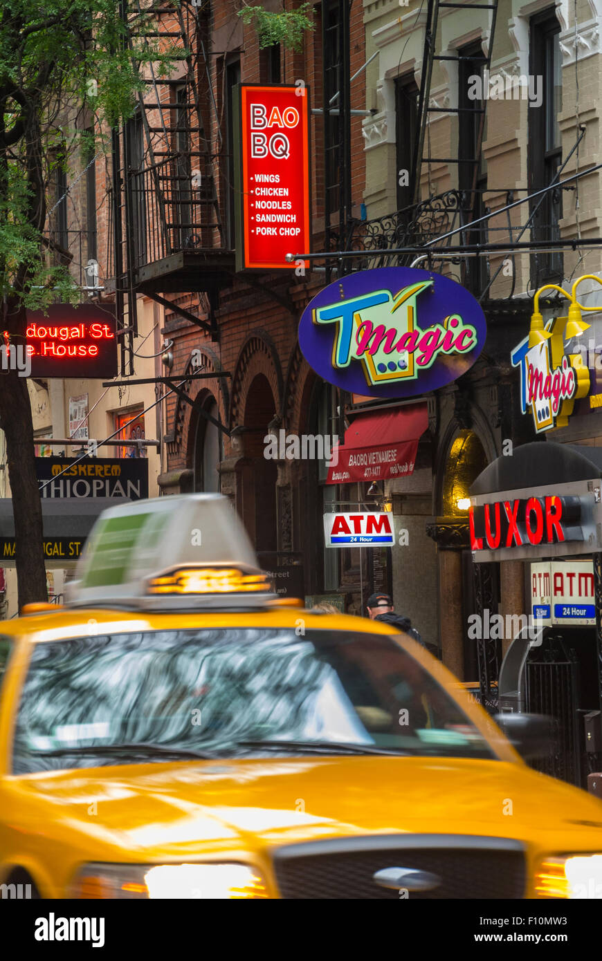 Car signs hi-res stock photography and images - Alamy