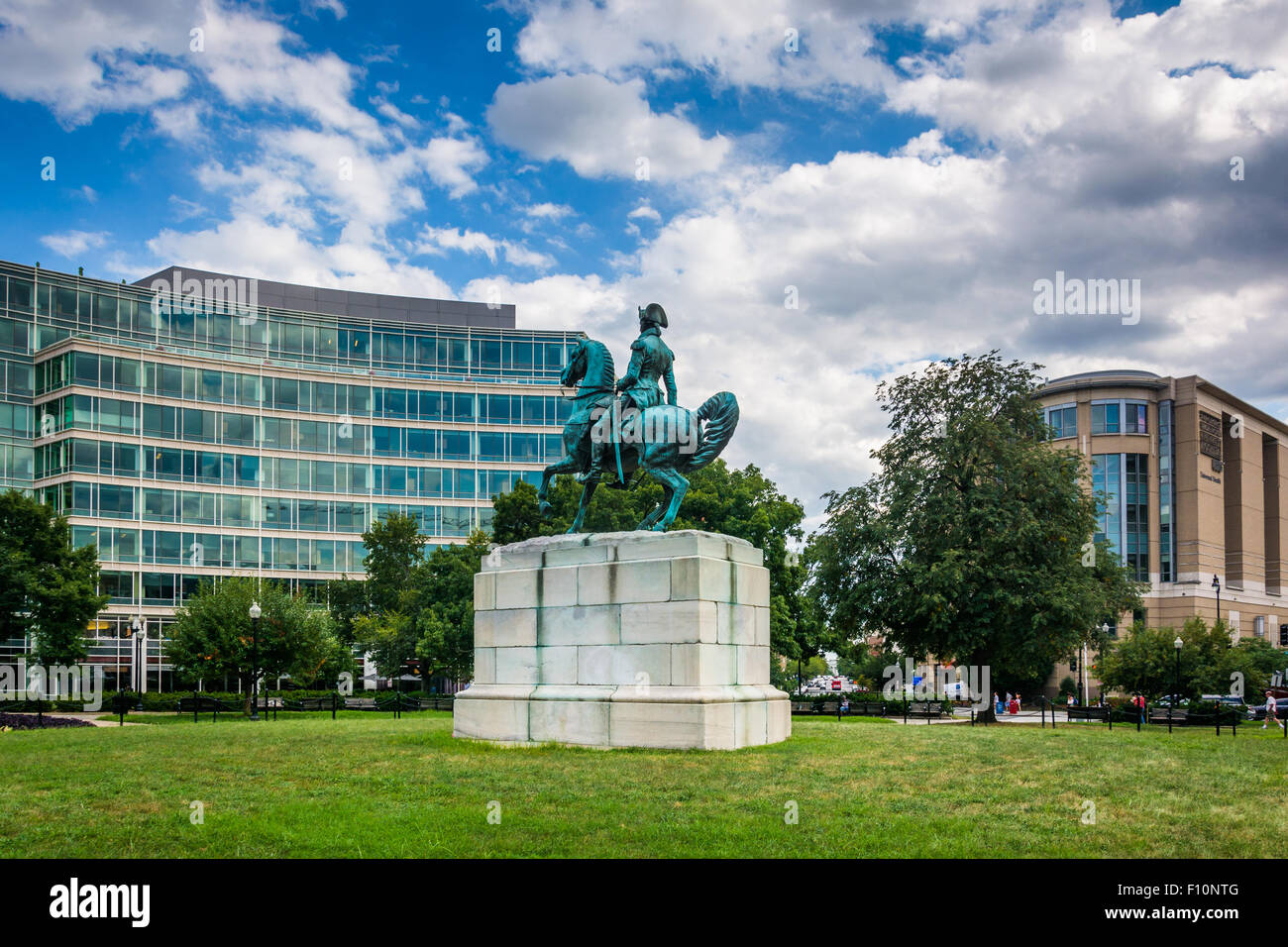George washington statue washington dc hi-res stock photography and ...