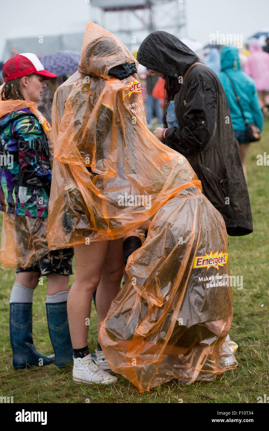 Music fans at the V Festival in Chelmsford Essex in the rain Stock ...
