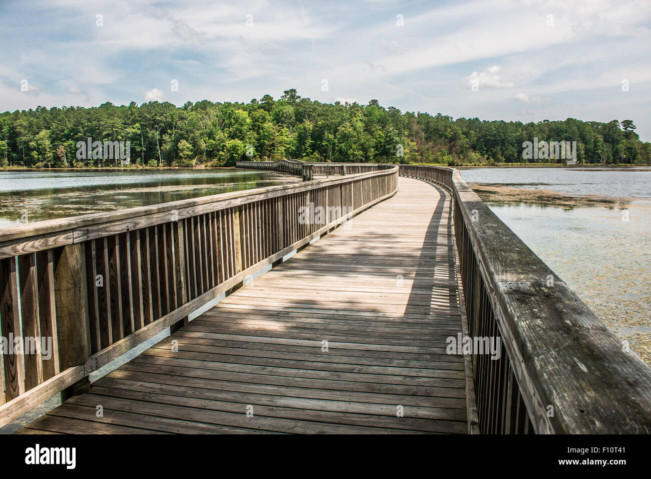 Long river path hi-res stock photography and images - Alamy