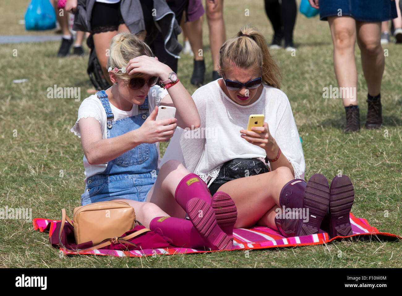 Music fans at the V Festival in Chelmsford,Essex Stock Photo - Alamy