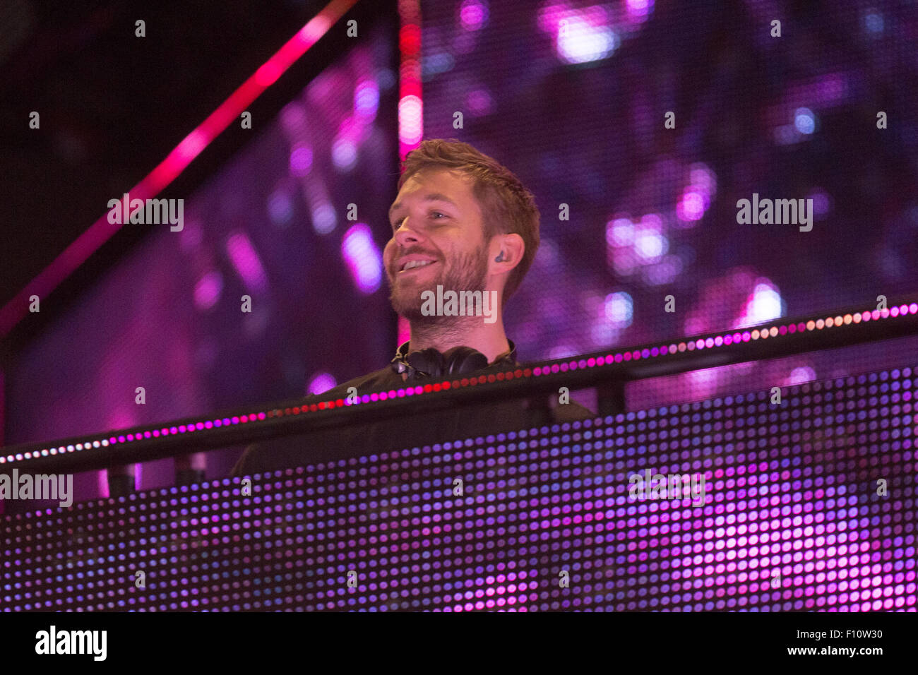 Calvin Harris High Resolution Stock Photography and Images - Alamy