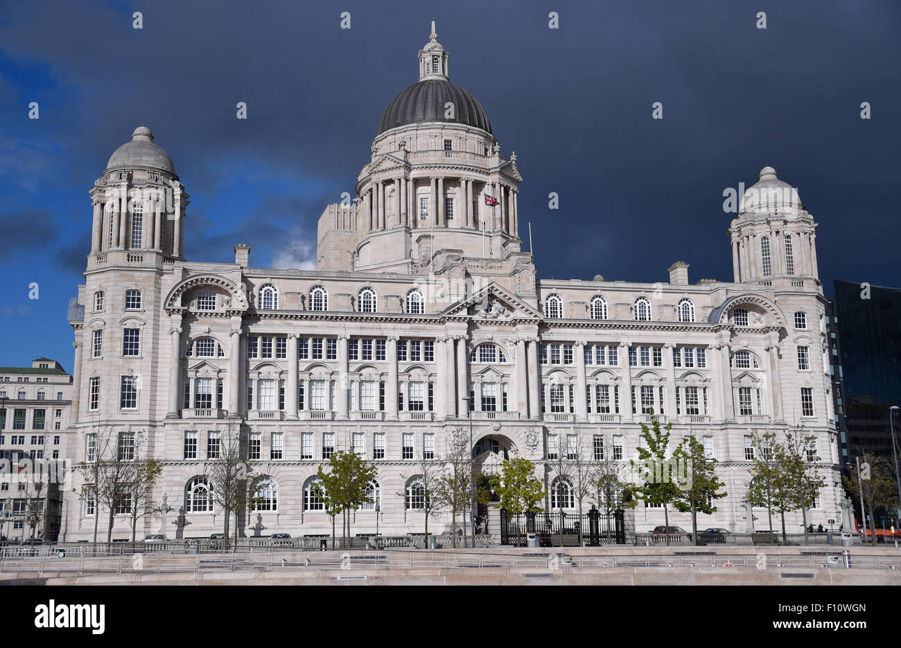The Port of Liverpool Building. Part of the famous Three Graces. Pier ...