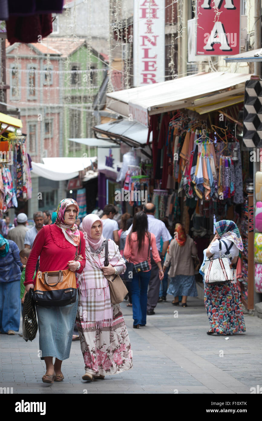 Shopping bazaar, Black Sea port of Trabzon, Trabzon Province, Turkey ...